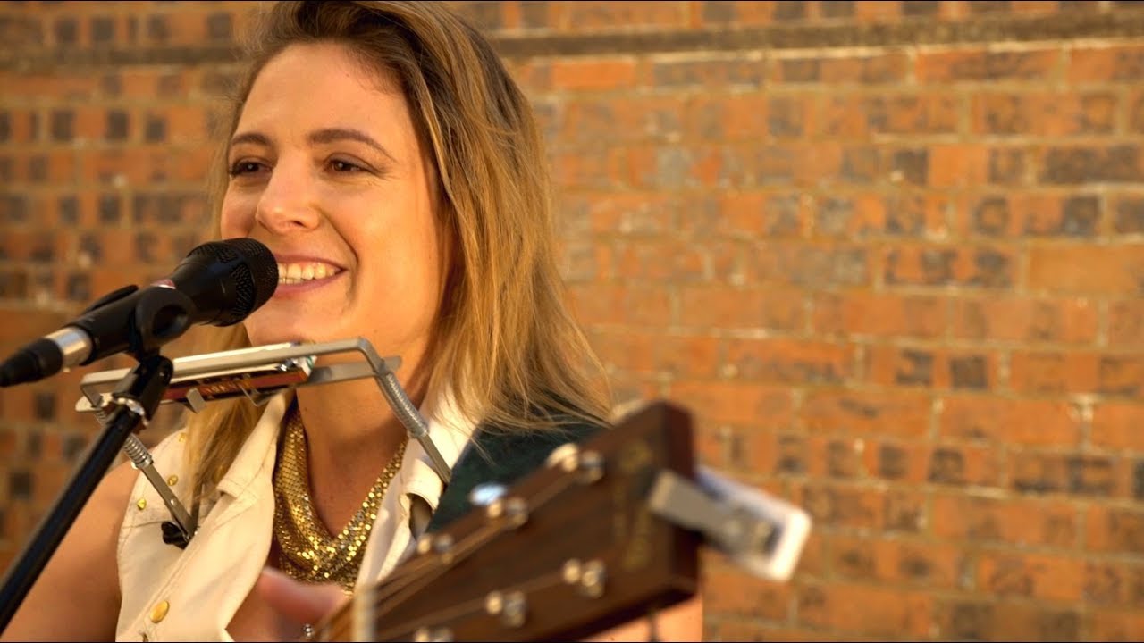 Solo With Us - Upbeat Versatile One-Woman-Band - YouTube