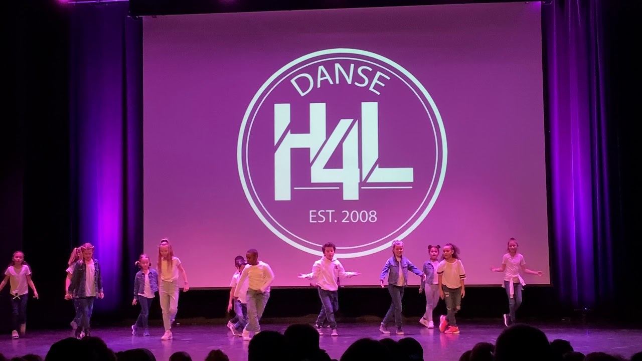 Daniel H4L Dancing Show_Rock your body - YouTube