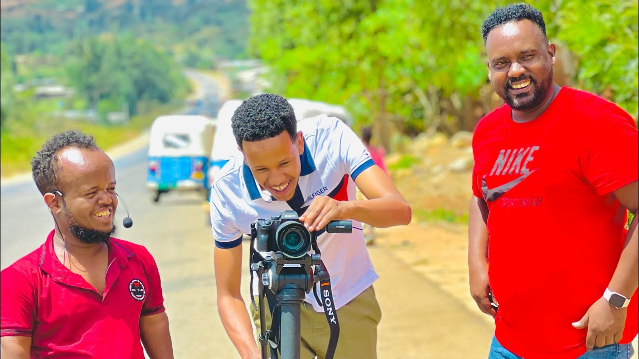 Iccitii Galamso wood Galamsowood Maal Tahee? - YouTube