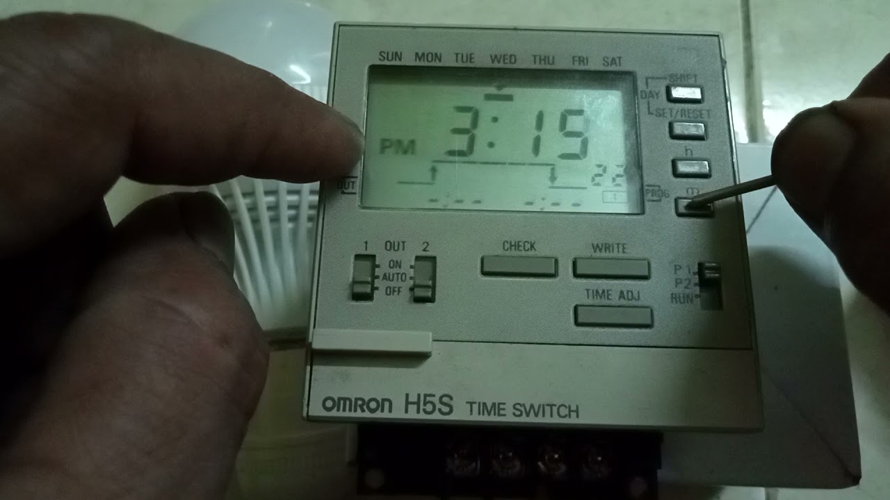 setting timer Omron H5S .. Senin - Minggu on dan off buat dirumah - YouTube