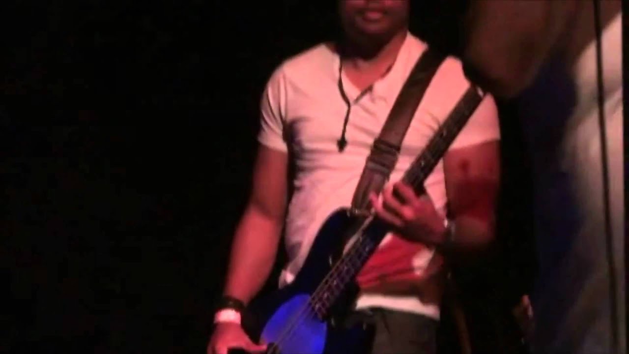 Carmeci At Warehouse Live Color - YouTube