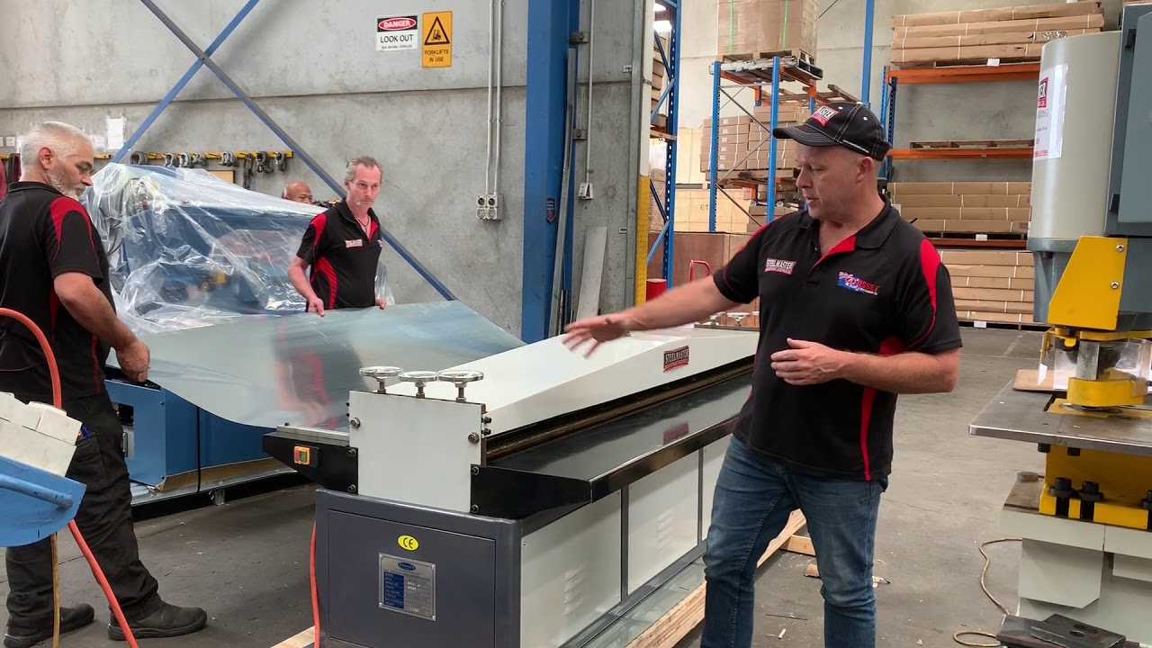 HVAC Sheetmetal Ribbing / Grooving Machine. Steelmaster Model: SM-RB1.2 ...