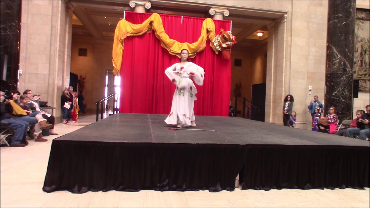 Long Knife Dance Solo - YouTube