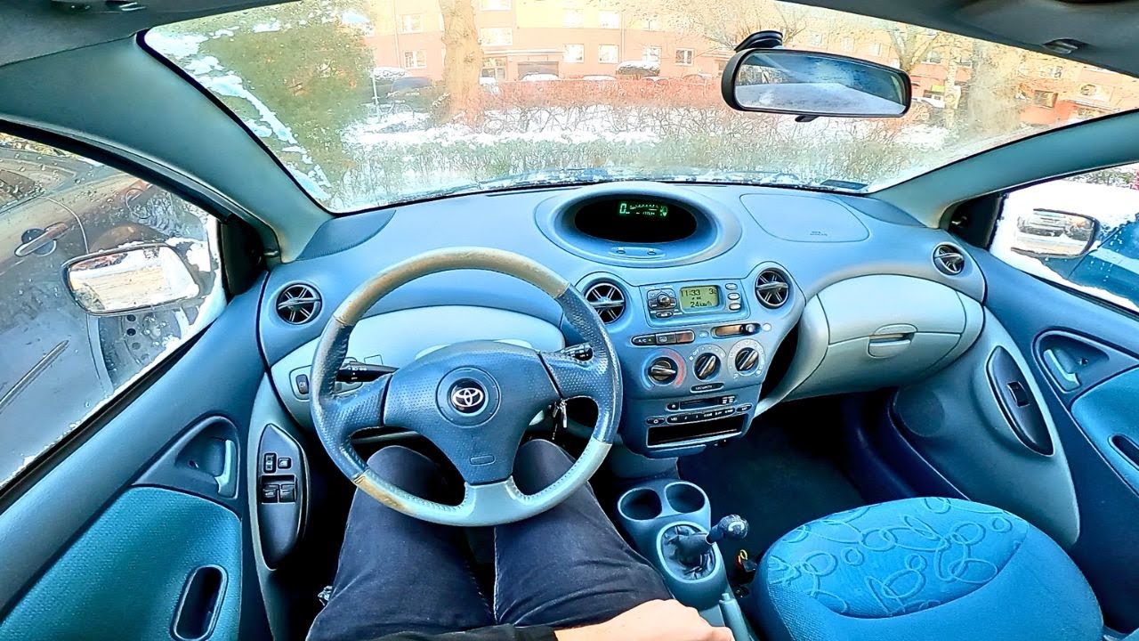 Toyota Yaris I 1.3 VVT-i 86HP Manual (2001) POV Test Drive ...