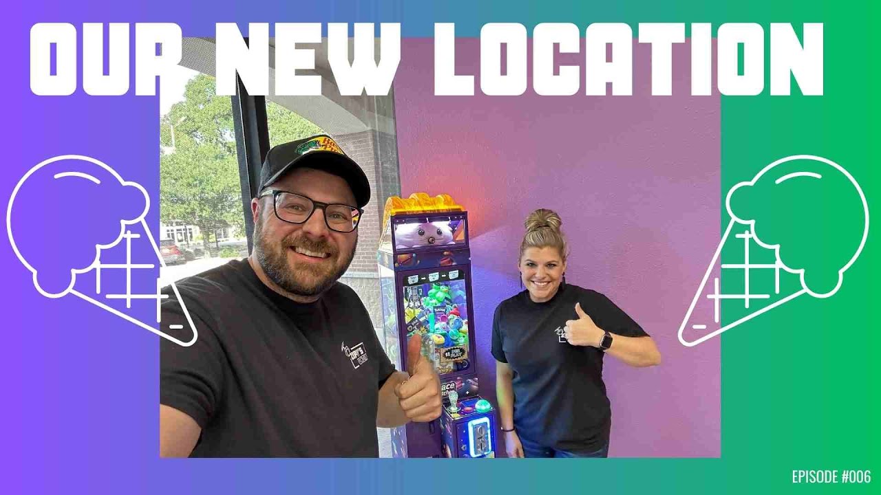 Setting up a claw machine in a ice cream shop! - YouTube