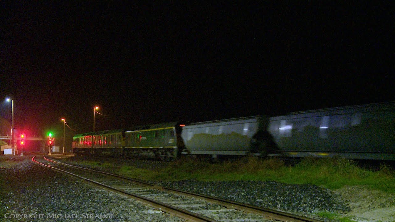 4VK6 SSR Grain With Triple RL Class Locomotives - PoathTV Australian ...