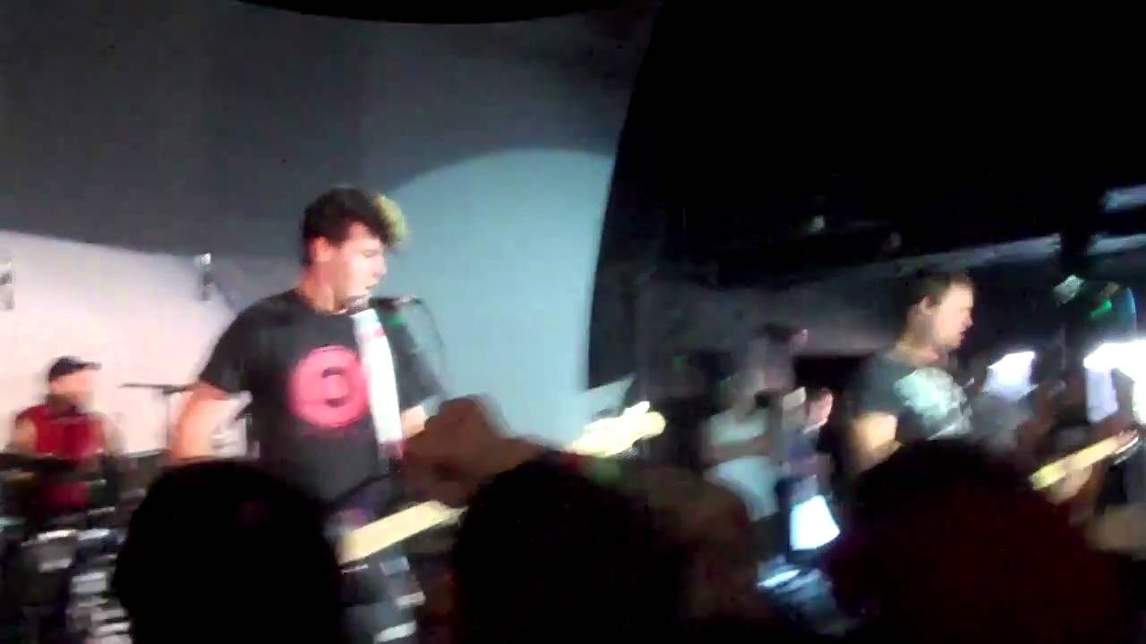 Cobra Skulls- Muniphobia @ The Fest 9 - YouTube
