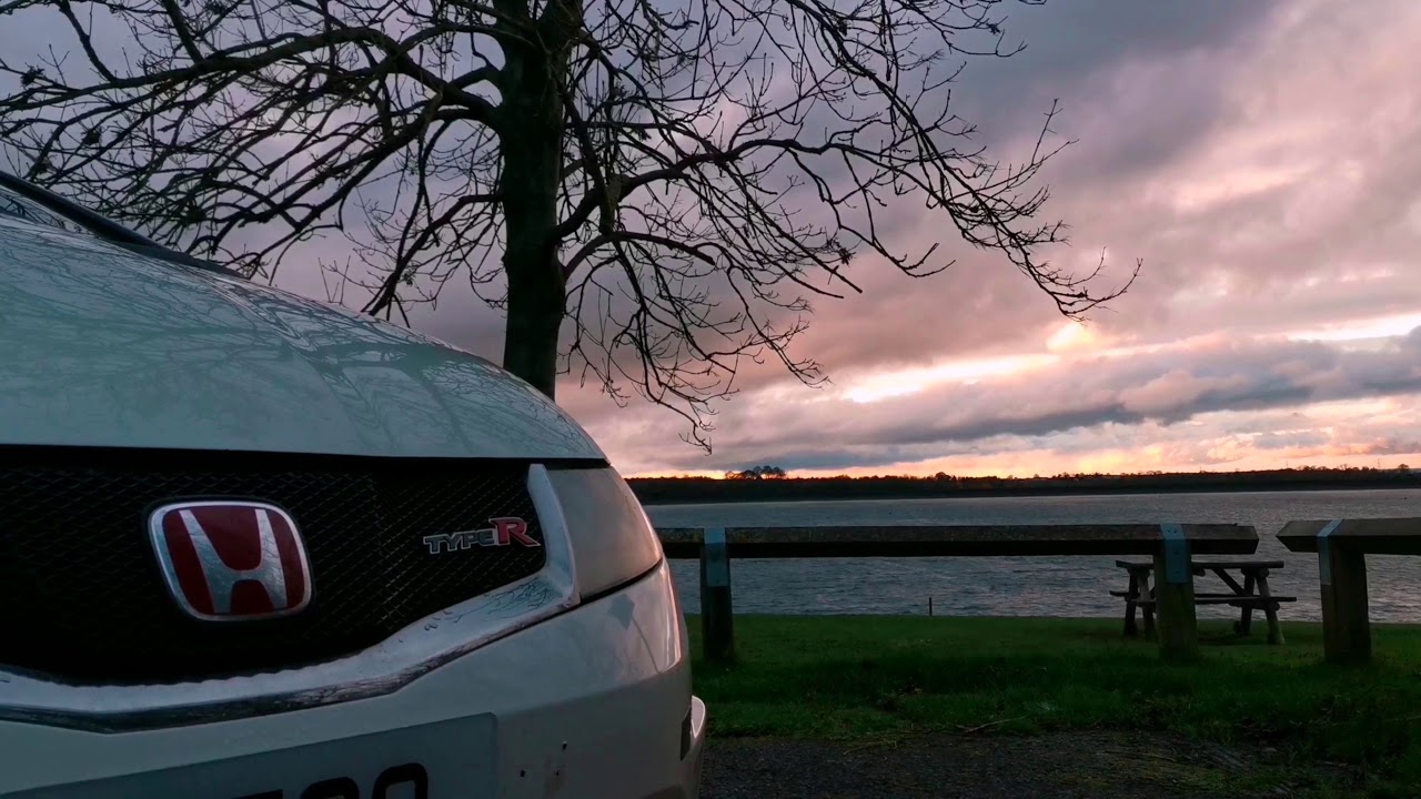 Bagged Honda Civic FN2 - YouTube