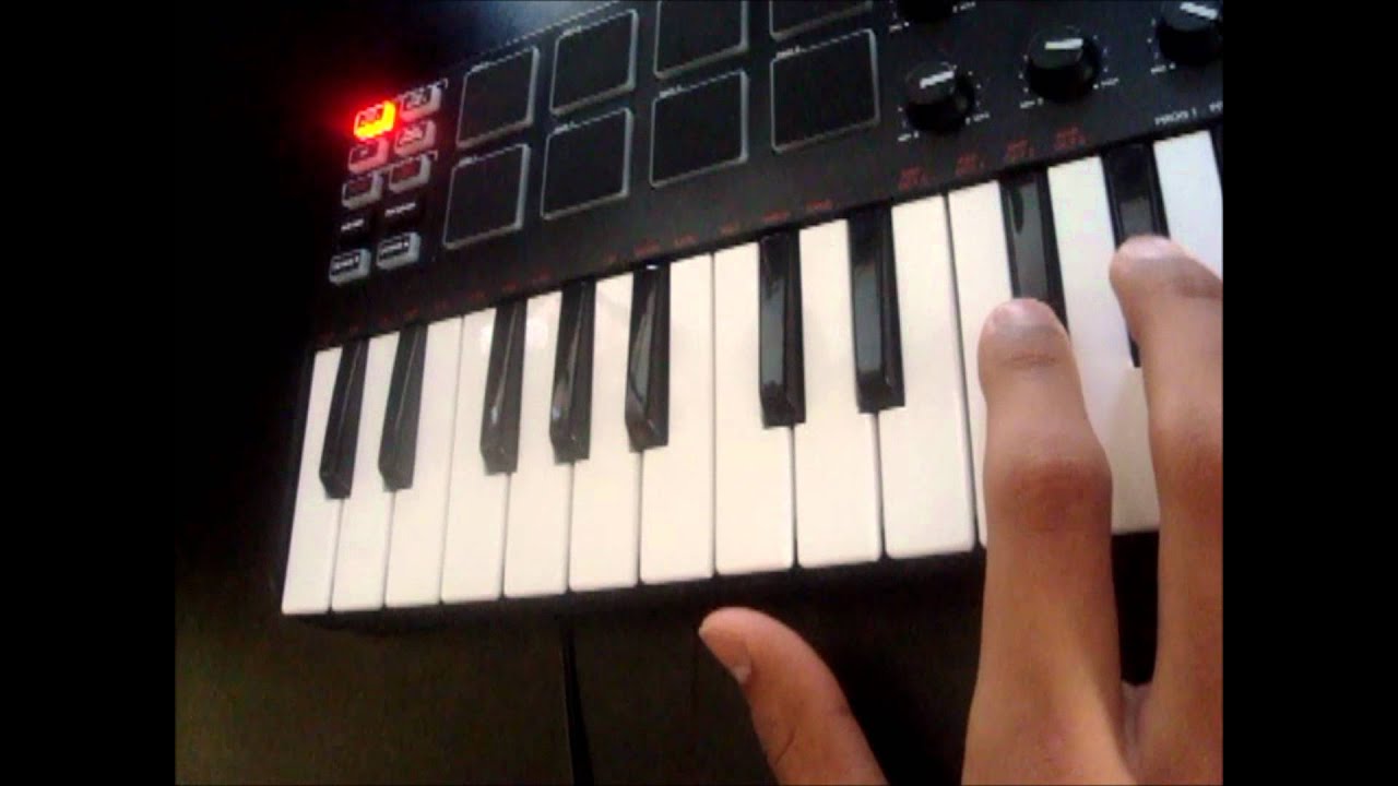 Making a piano beat with AKAI MPK - YouTube