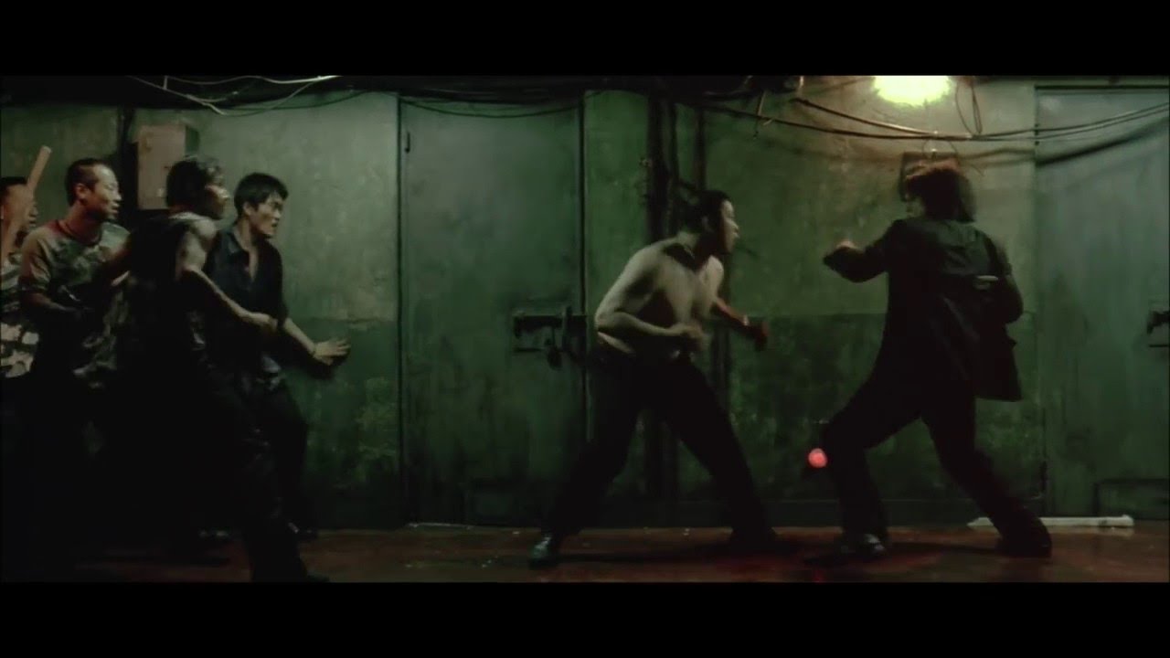 Old Boy - İhtiyar Delikanlı - Corridor Fight Scene - 2003 - YouTube