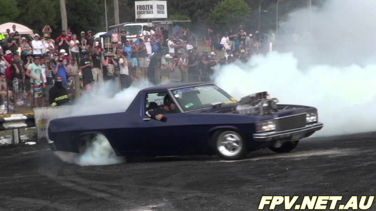 BLOWN V8 HOLDEN UTE ( BLNUTE ) BURNOUT AT SUMMERNATS 25 - YouTube