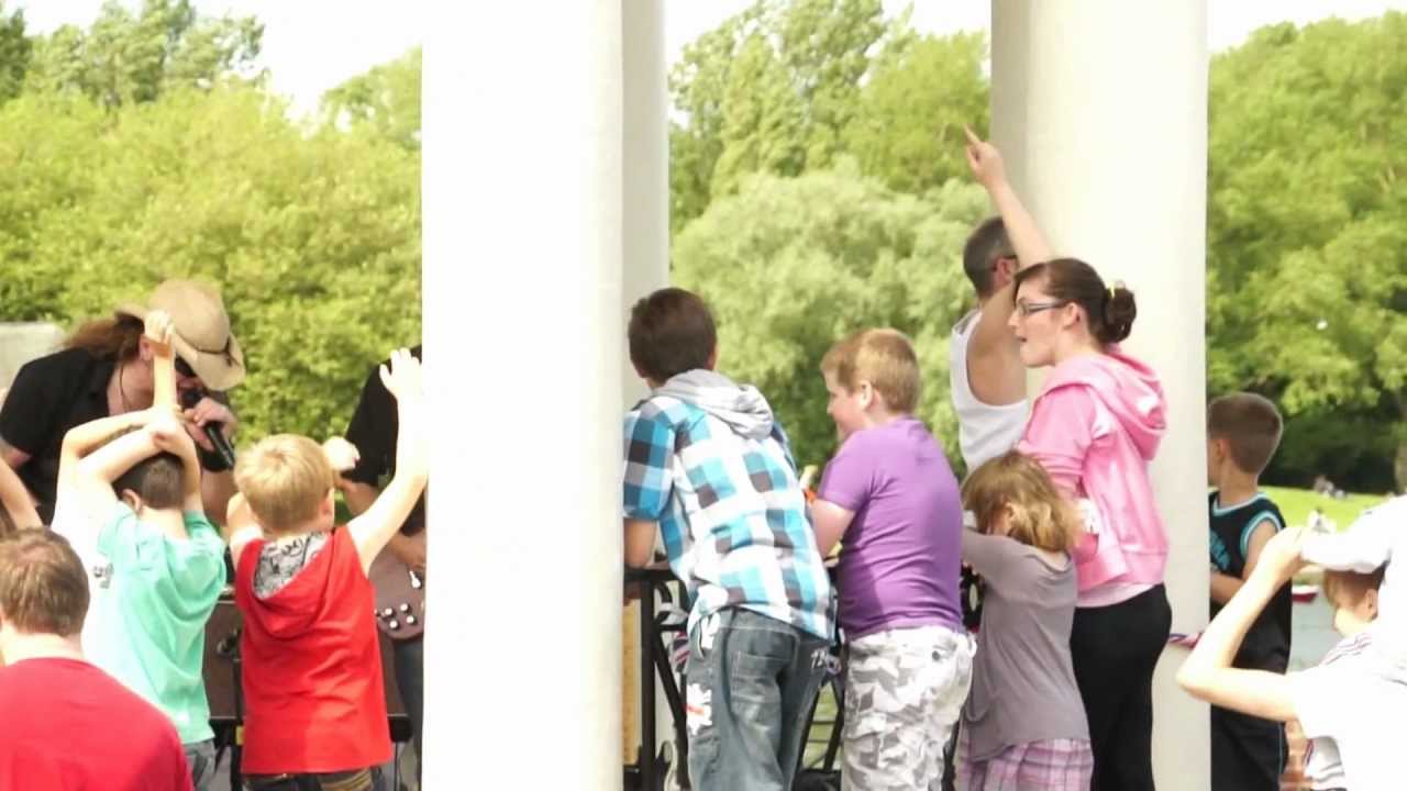 Rupert Fabulous at the Stanley Park Band Stand on 15th July 2012 Part 1 ...
