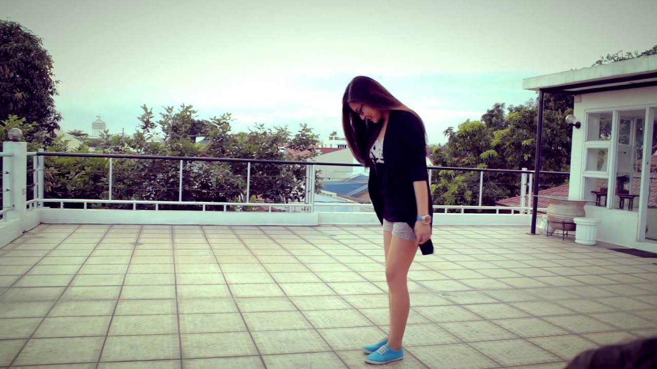 The best moonwalk ever - YouTube