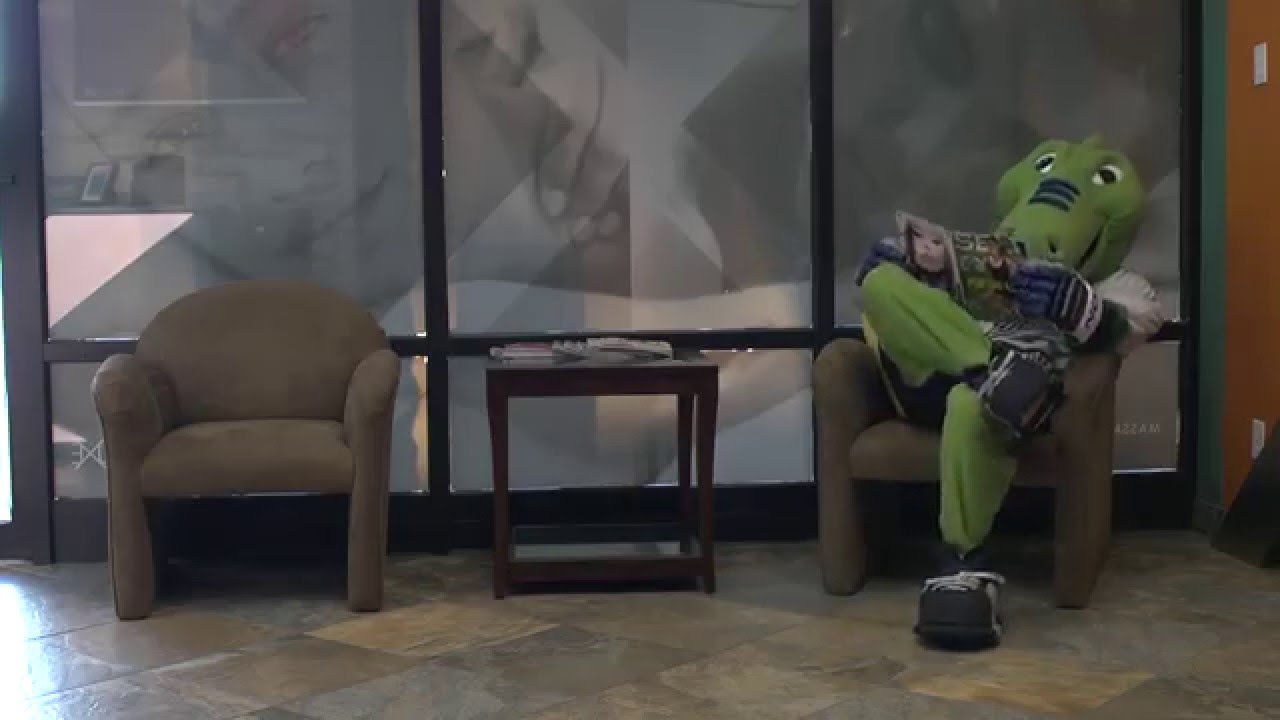 Swampee Visits Massageluxe Fort Myers Momentum Creative Inc Youtube