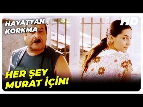 Kasabadakiler Murat'ın Tedavisi İçin Para Arıyorlar! | Hayattan Korkma | Türk Filmi