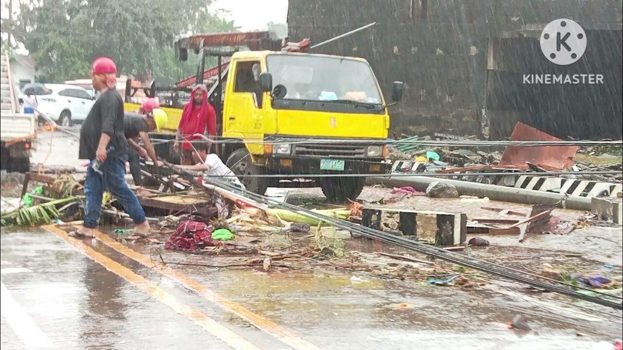 UMAAPAW ANG TUBIG SA ILOG || MALAKAS NA PAGBAHA, BAHAY NAWAWASAK - YouTube