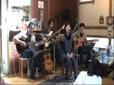 世界の約束 「ハウルの動く城」より "Sekai no yakusoku" by PAX - YouTube