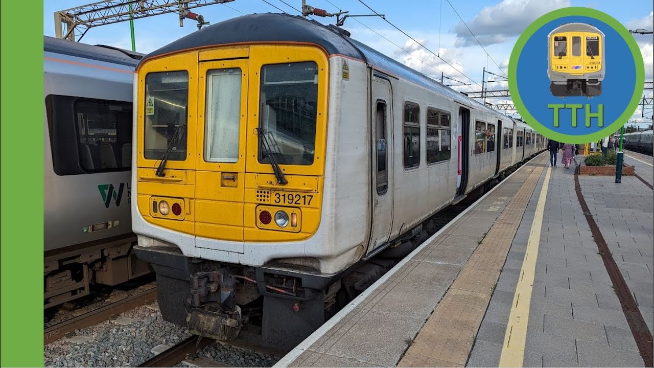 Class 319 departs Watford Junction - YouTube