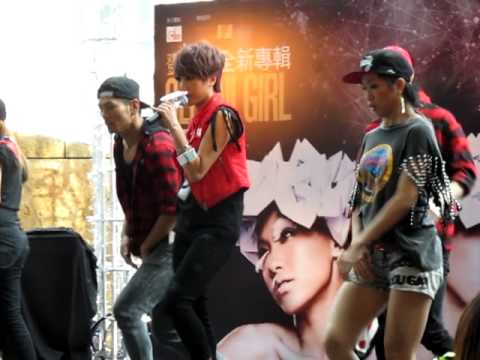 Vangie Tang 鄧穎芝 2011-10-30 【BOOM BOOM】 @ 朗豪坊 Gemini Girl 視聽會 - YouTube