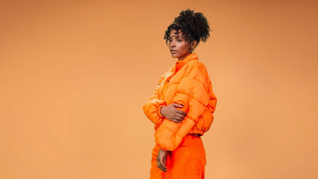 ANNA PÊGO - A HORA DO MEU PÔR DO SOL (VISUALIZER) - YouTube