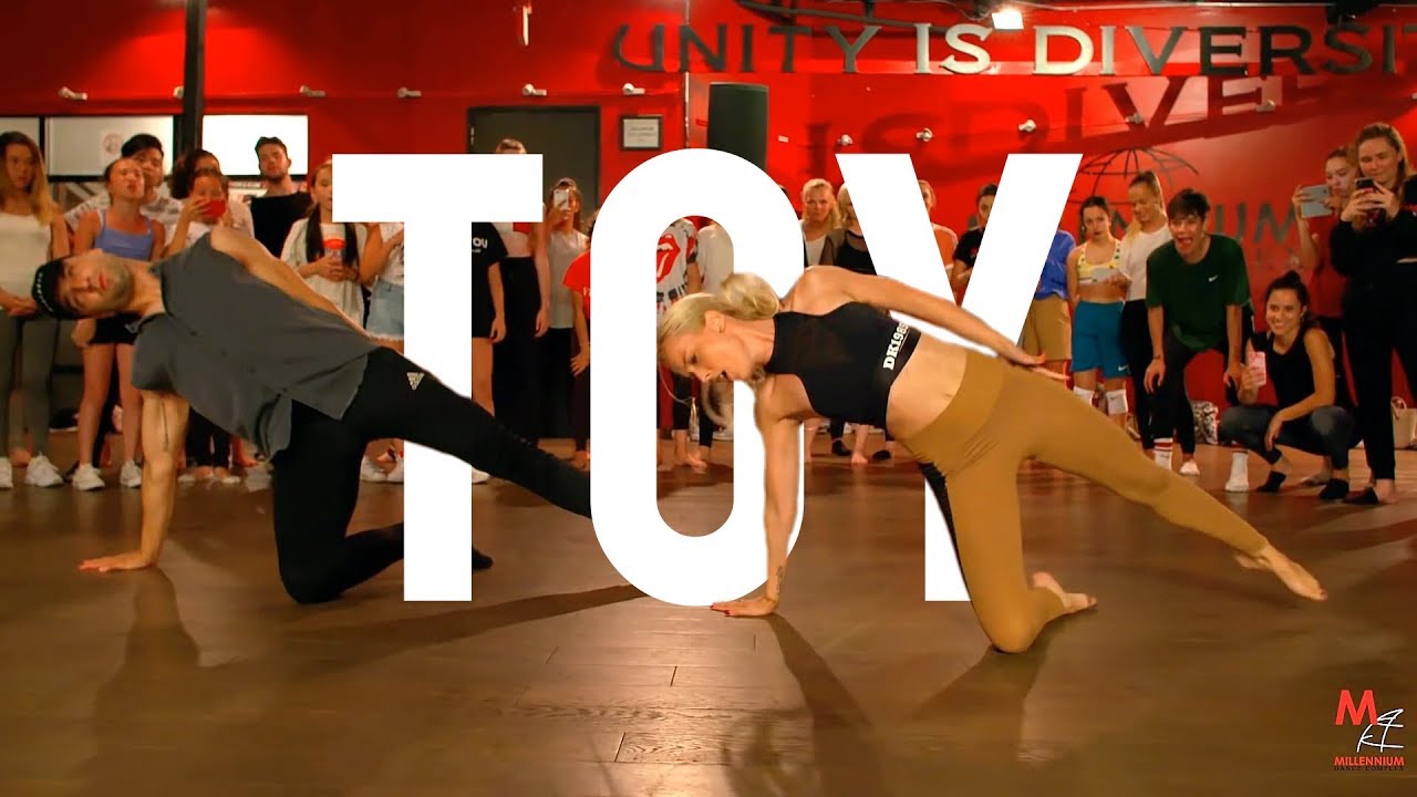 Netta - "TOY" l Choreography by @NikaKljun (Eurovision winner 2018 ...