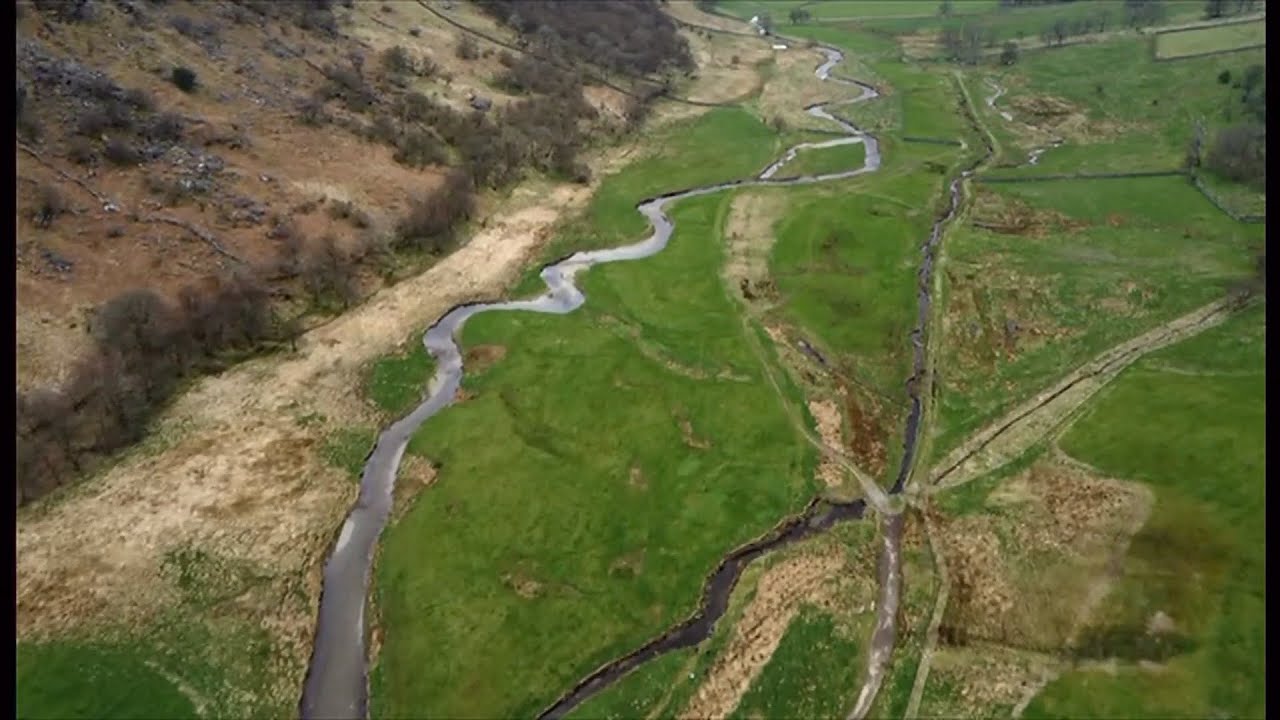 Rewiggling rivers in the UK - bringing back wildlife - YouTube