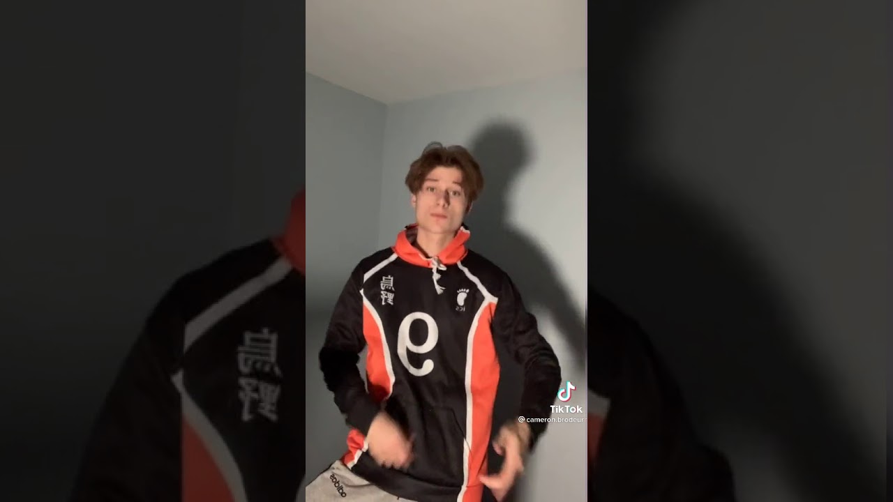 Tik tok De Cameron Brodeur Bailando ame - YouTube