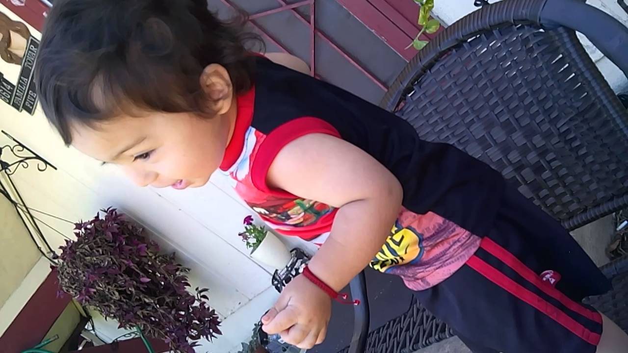 Little man dancing - YouTube