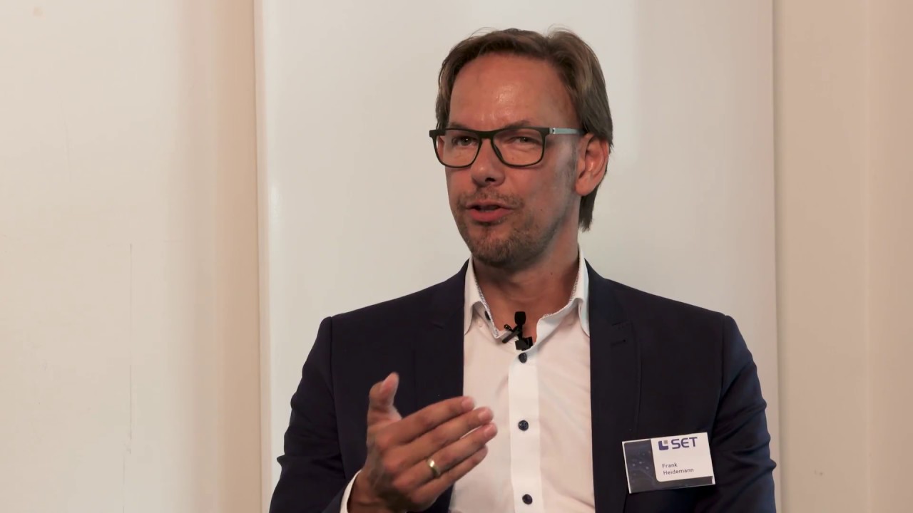 Frank Heidemann, Managing Director of SET GmbH introducing the ADAS-iit ...