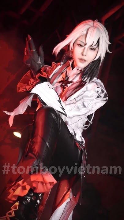 Thấy Cô Nàng Xinh Đẹp Đang Cos || Chu Đại Niên - 周大年 - YouTube