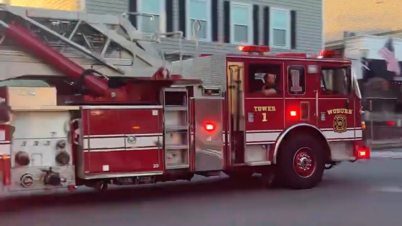(LOTS OF HORN) Woburn Fire Department Tower 1 responding. - YouTube