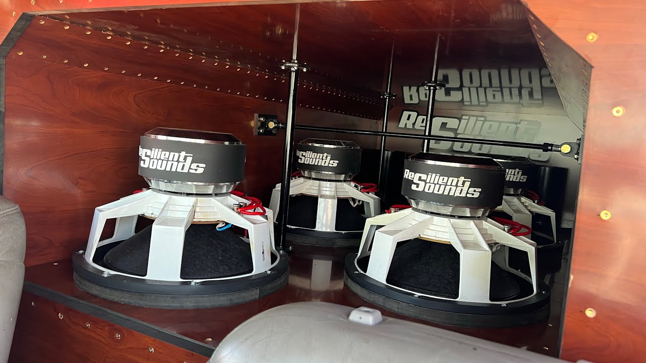 MECA Car Audio Competition Springfield Oh - YouTube