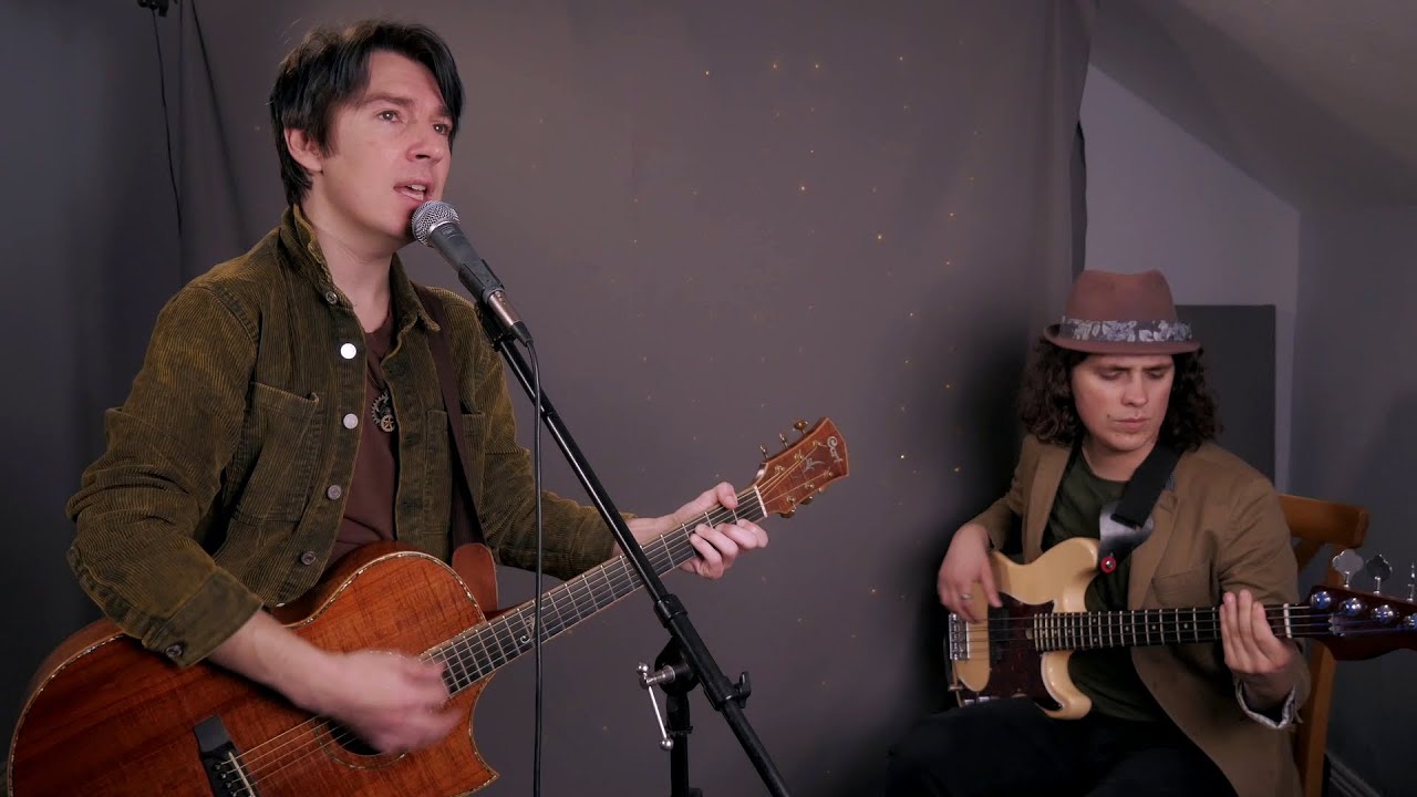 Rowan Stuart - The Kingdom Of Leaves (Live In Studio) - YouTube