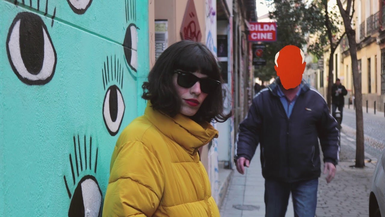 Valeria Palmeiro "Coco Dávez" (Spanish artist) - YouTube