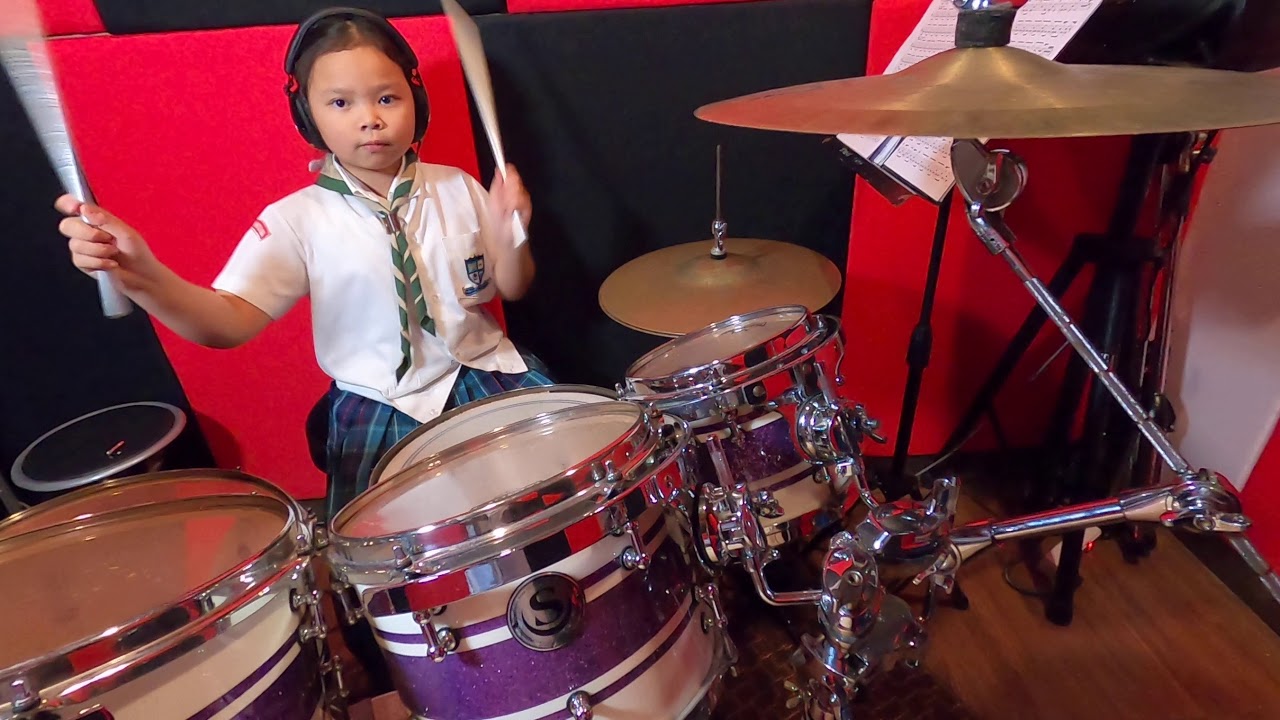 Dancing-MUSKETEERS (Drum cover น้องแพร อายุ7ขวบเมืองโคราช ) ตีกลองหนัก ...