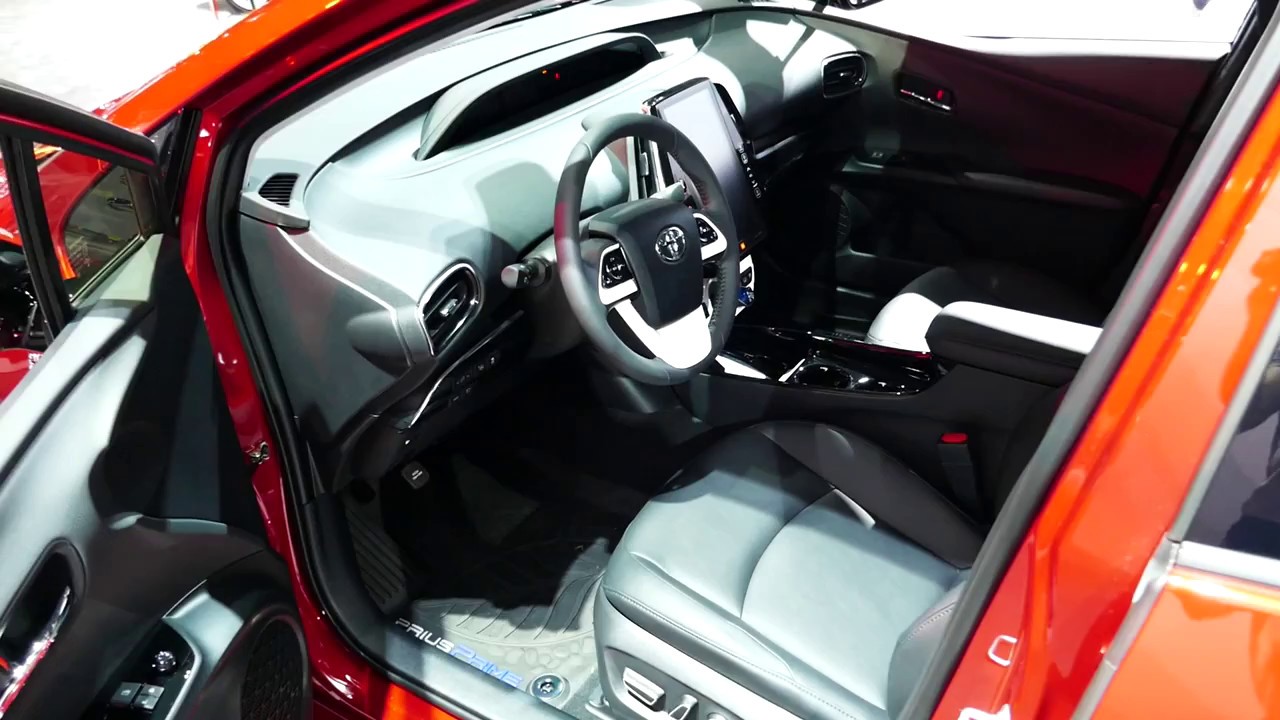 New 2018 Toyota Prius Prime Hybrid - How To Open The Hood & Access ...