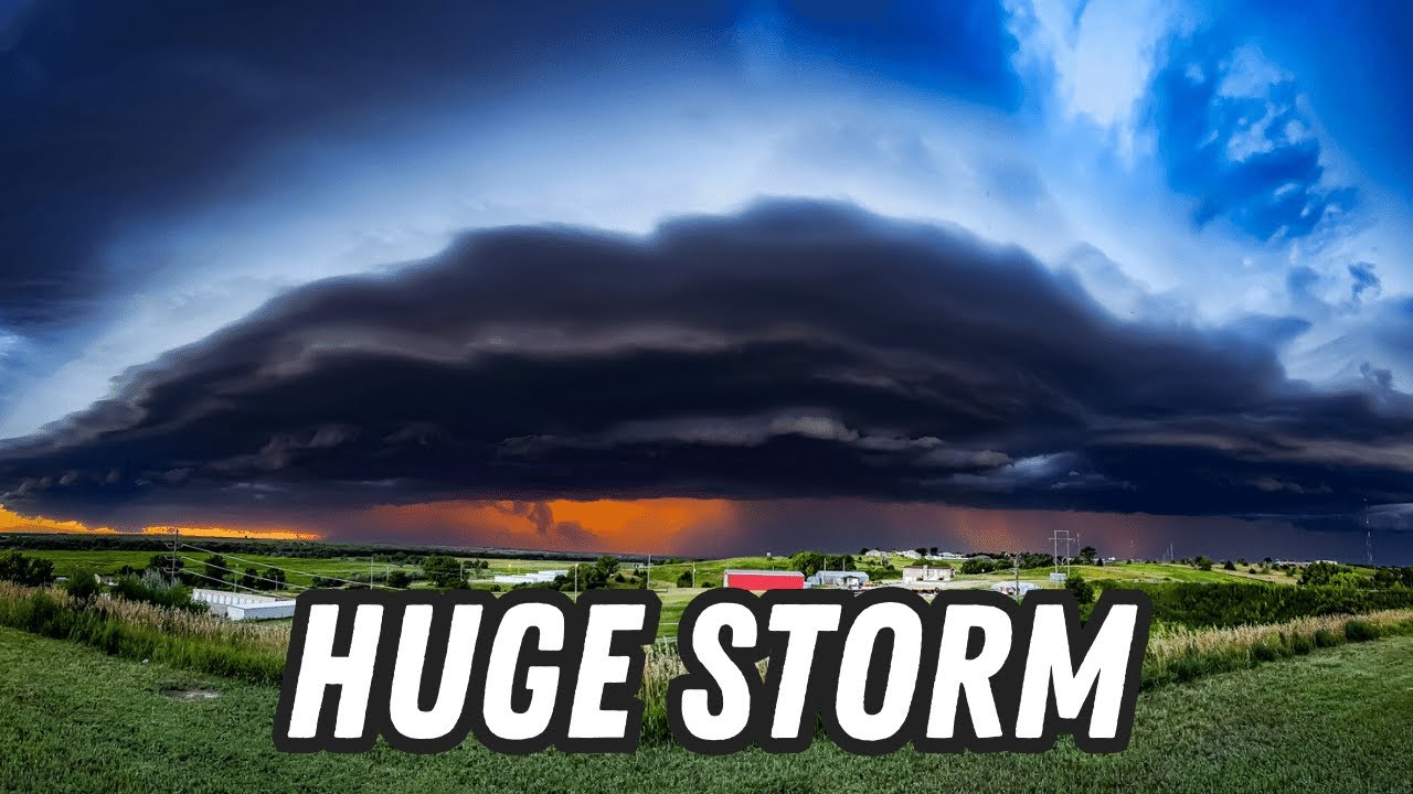 Storm Chaser Live Stream (Aug. 4, 2023): HUGE Photogenic Supercell ...