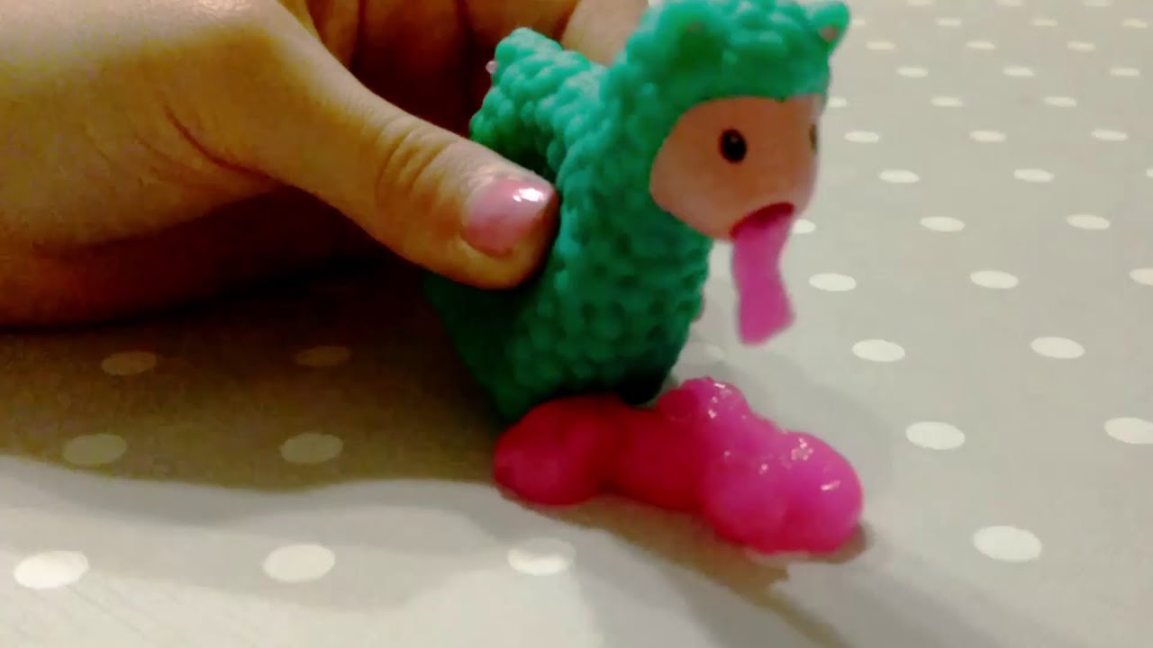 Spuck-Lama - YouTube