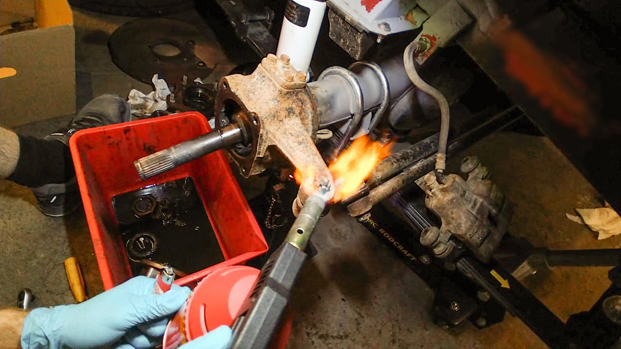 11 Suzuki Samurai Front Knuckle Rebuild Part 1 - Disassembly - YouTube