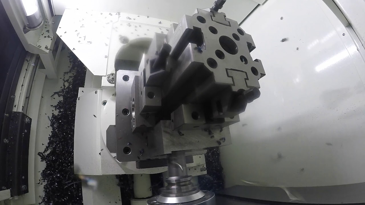 Kitamura HX250iG Drilling Big Hole with 30 Taper - YouTube