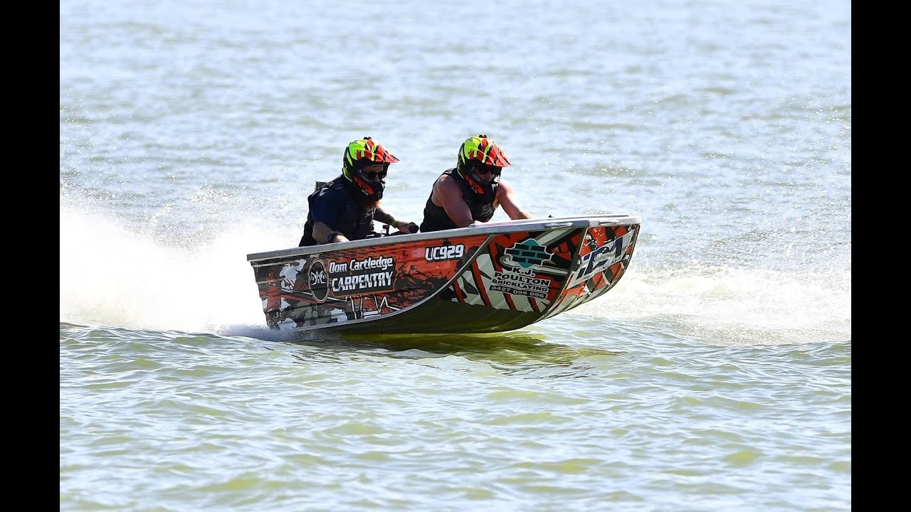 Tinny bashing Remark Dash for Cash 2019 - YouTube