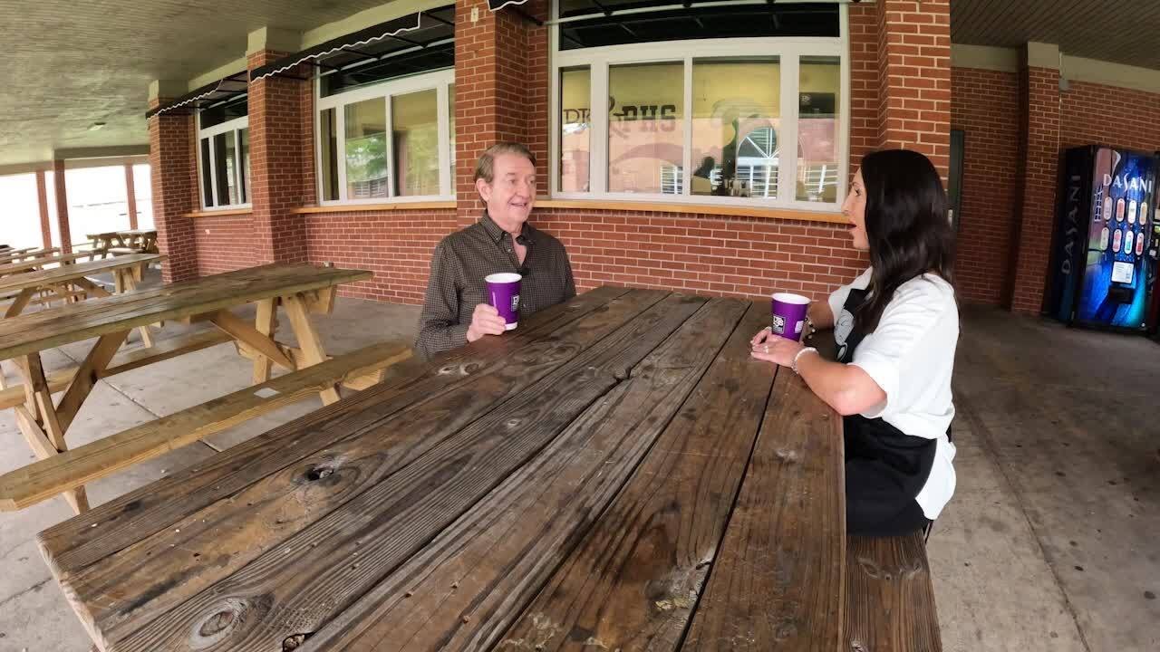 Look who's giving good customer service at this Ponchatoula PJ's Coffee ...