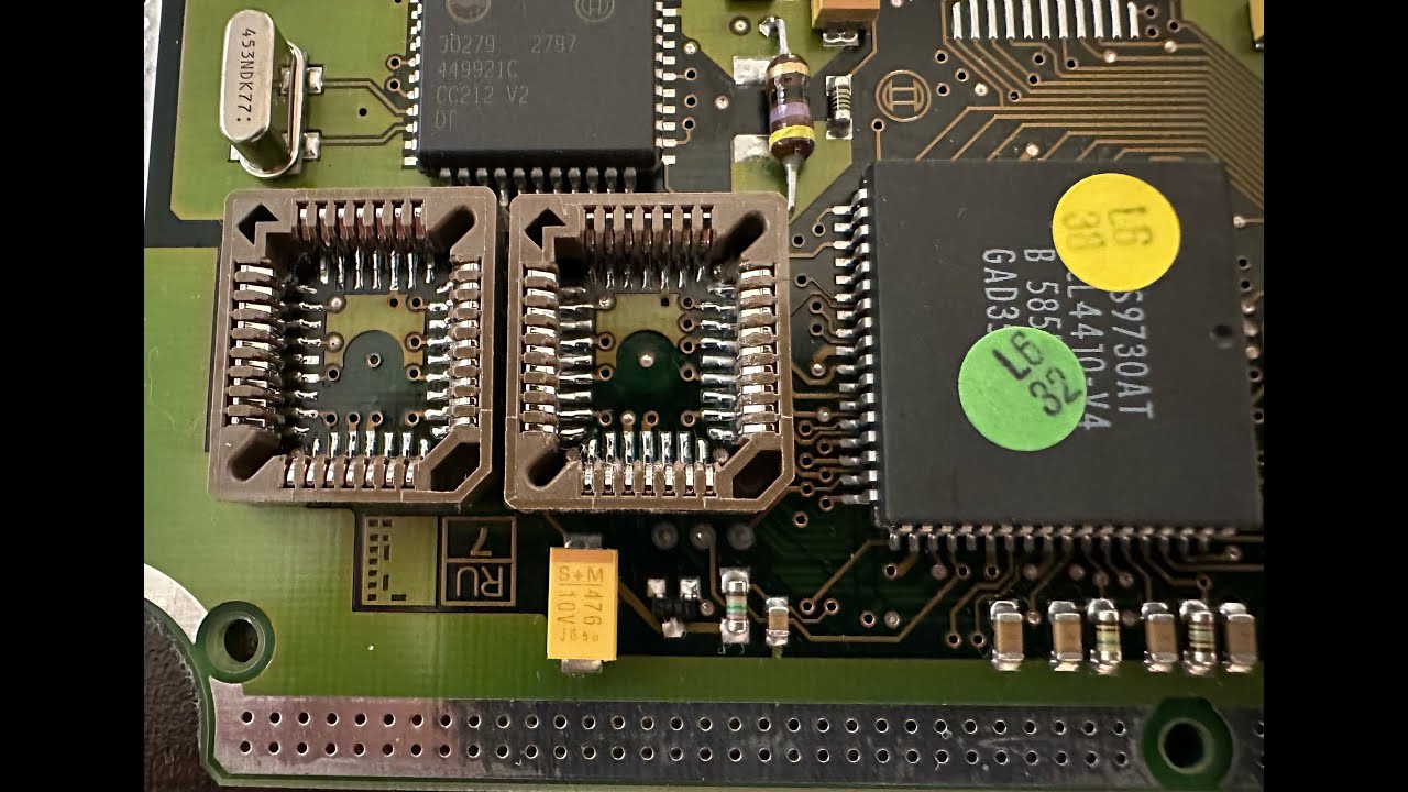 Bosch MSA15/15.5/15.7, ECU Remap, Installing PLCC32 Sockets - YouTube