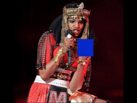 M.I.A. Middle Finger @ Super Bowl XLVI Halftime Show 2012 - YouTube