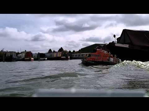 Speedline RC Trent Class Lifeboat - YouTube
