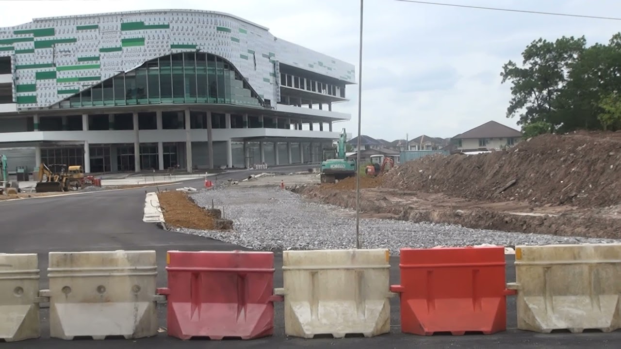 New Farley shopping Mall near Kuching Central Bus Station - YouTube