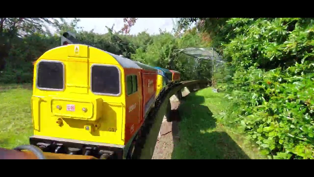 37140 and 20 & 37 at West Huntspill Sept 2023(1) - YouTube