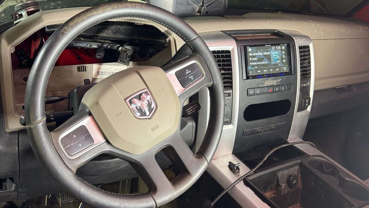 2ND GEN CUMMINS GETS 4TH GEN DASH (PART2 UPDATE) - YouTube