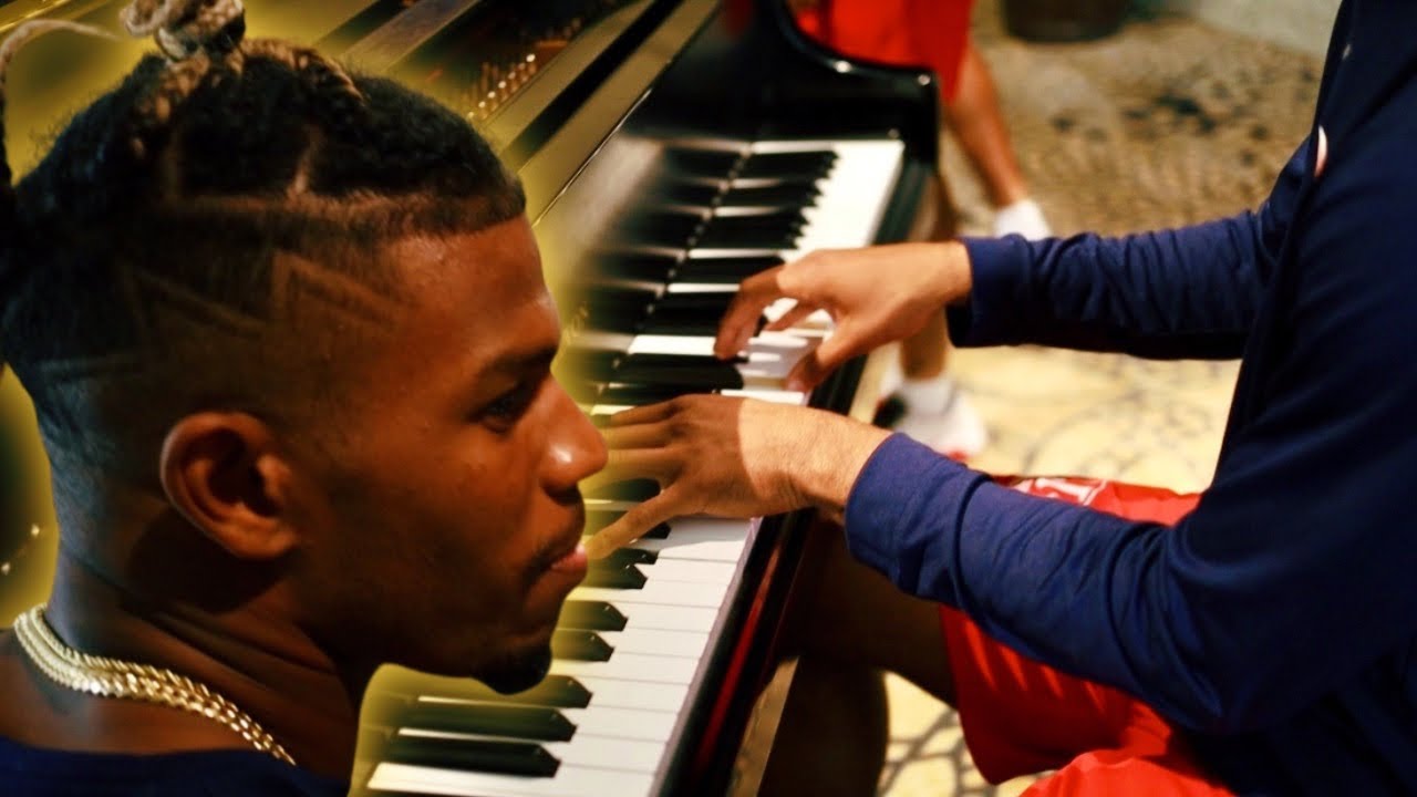 SHILO SANDERS IS A MUSIC PRODIGY! He Turned The Hotel Lobby Into A ...