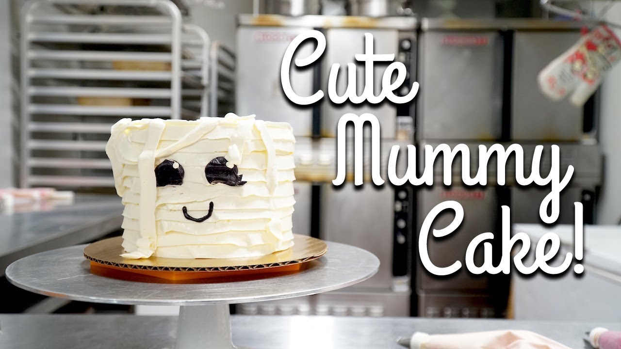 How to Make a Cute Halloween Mummy Cake! Easy/Beginner Decorating ...